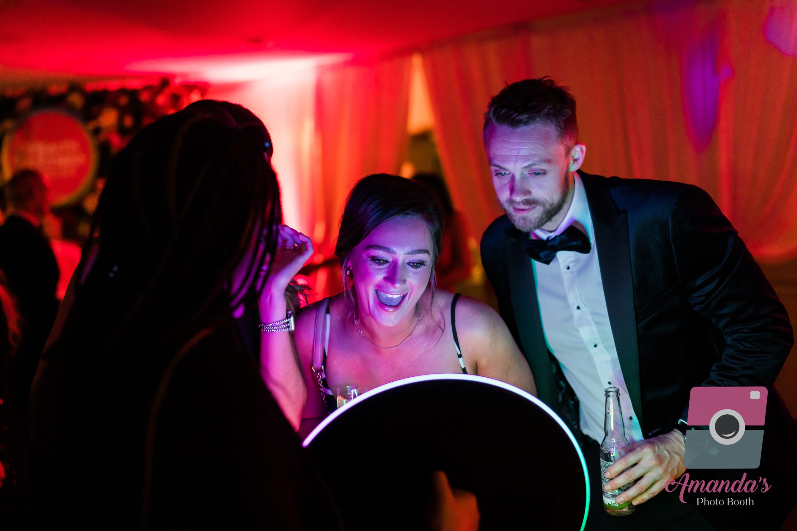 Classic Roamer Photo Booth - Amanda’s Photo Booth | Glambot, 360 ...