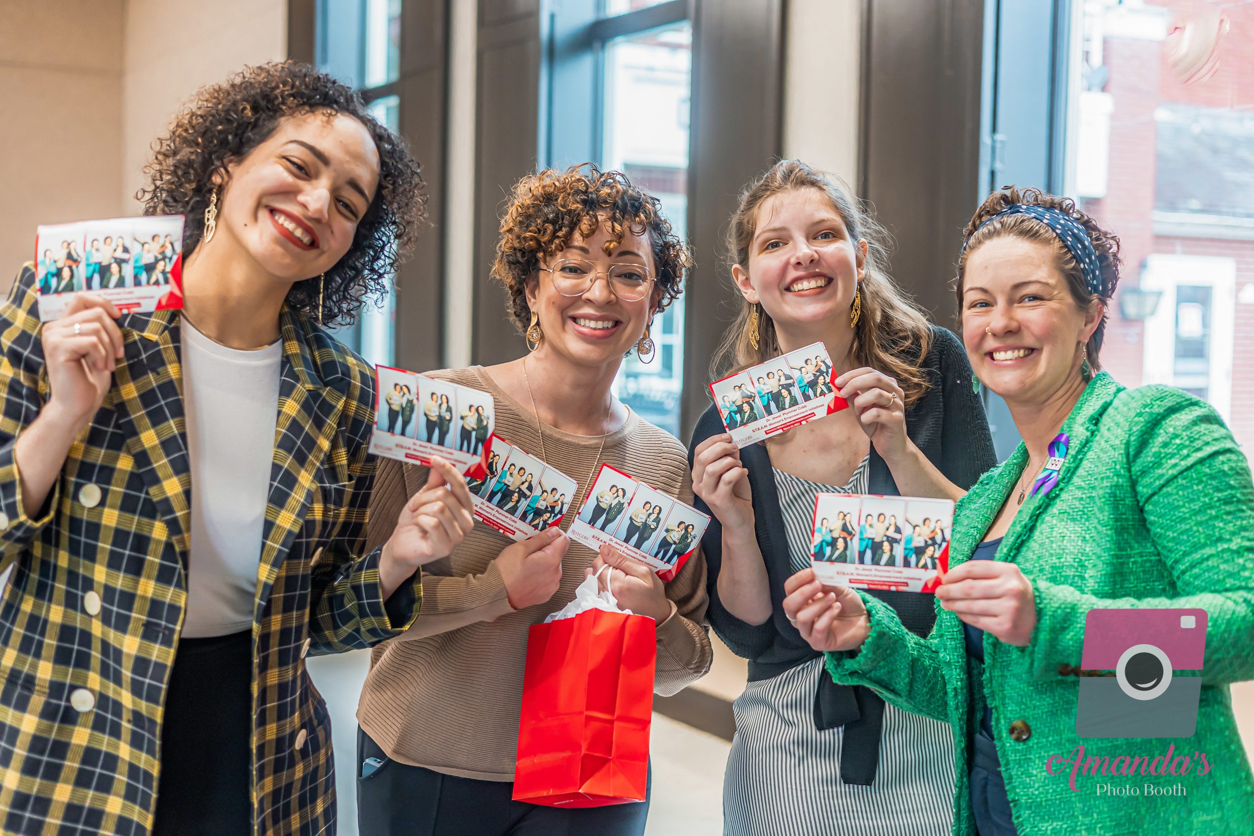 Our Glambot Has Officially Landed in San Antonio! Amanda’s Photo Booth ...
